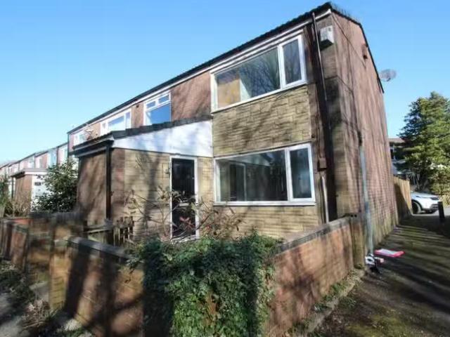 3 bedroom mews property for rent in Kirkhope Walk, Bolton, BL1