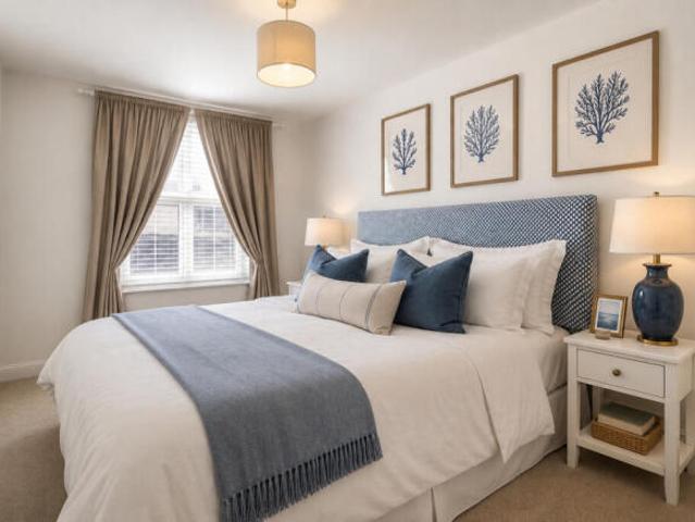 3 bedroom mews property for rent in Lexham Gardens Mews, London, W8