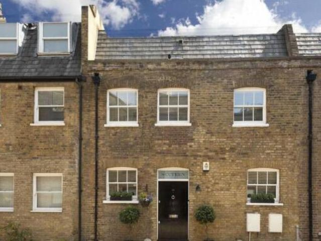 3 Bedroom Mews Property For Rent In London