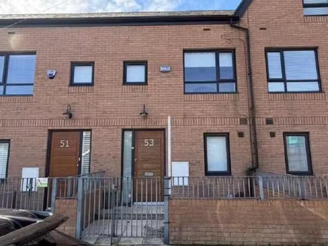 3 bedroom mews property for rent in Quarry Street, Liverpool.