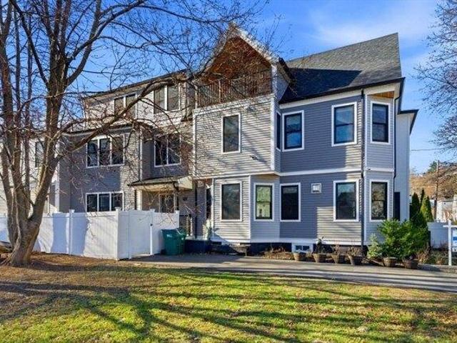3 bedroom, Medford MA 02155 102061900
