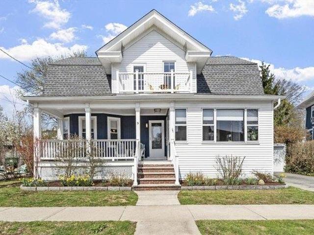 3 bedroom, Medford MA 02155 LS102157577