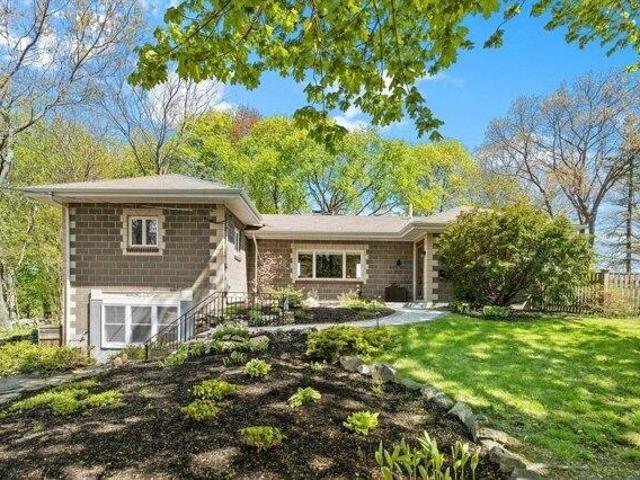 3 bedroom, Medford MA 02155 LS102959549