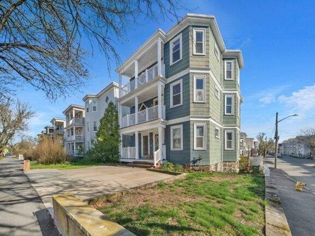 3 bedroom, Medford MA 02155 LS102960243