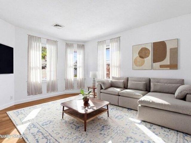 3 bedroom, Medford MA 02155 LS103019263