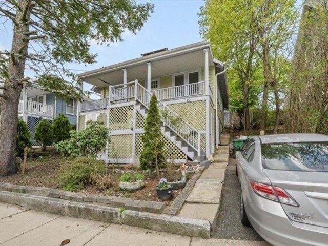 3 bedroom, Medford MA 02155 LS103037354