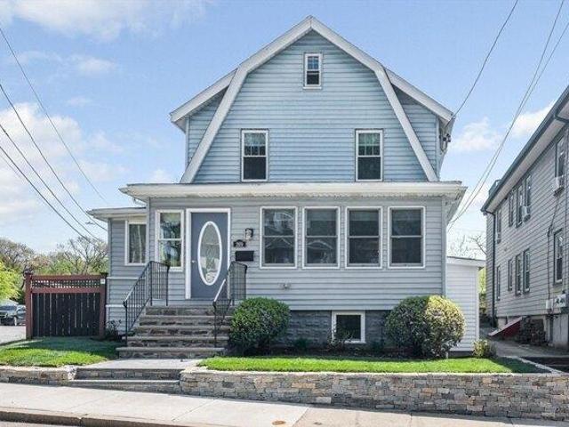 3 bedroom, Medford MA 02155 LS103100359