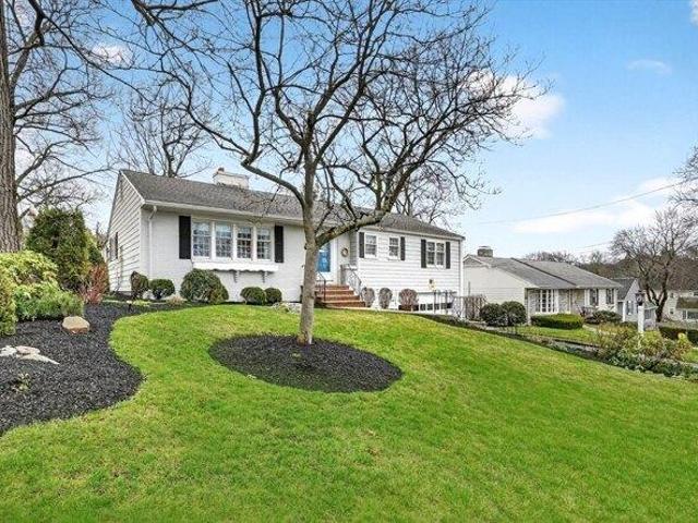 3 bedroom, Melrose MA 02176 102410258