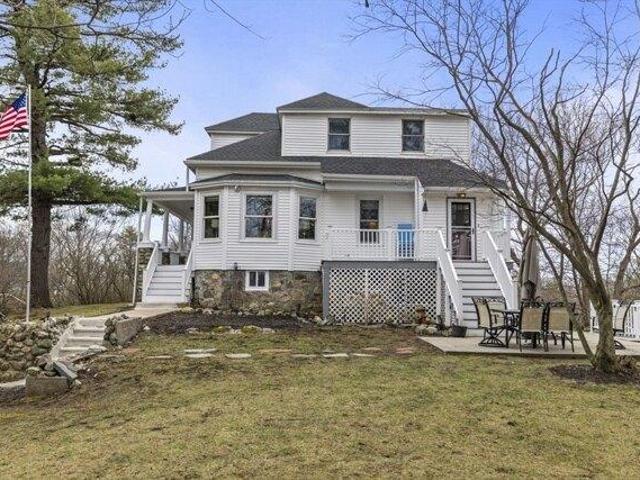 3 bedroom, Melrose MA 02176 102000089