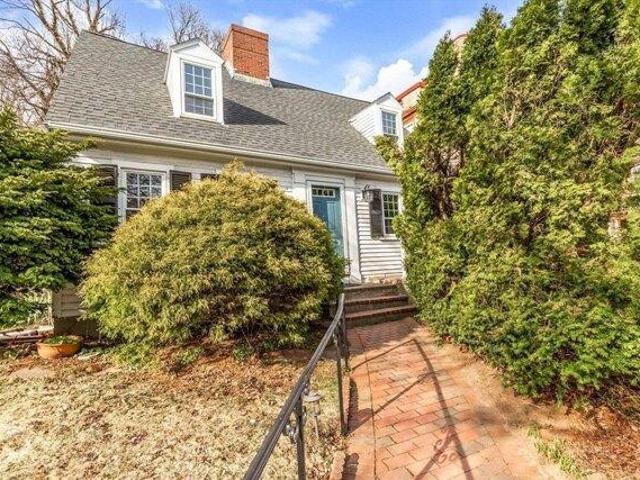 3 bedroom, Melrose MA 02176 102342605