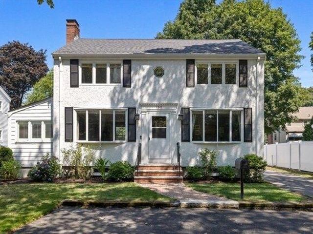 3 bedroom, Melrose MA 02176 LS102370851