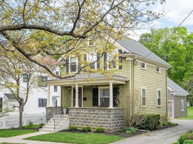 3 bedroom, Melrose MA 02176 LS102412424