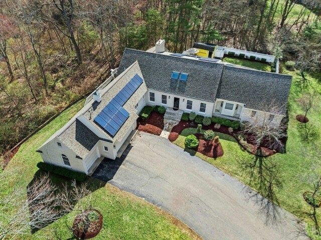 3 bedroom, Mendon MA 01756 LS102594056