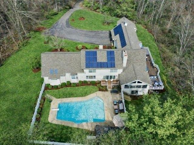 3 bedroom, Mendon MA 01756 101957638