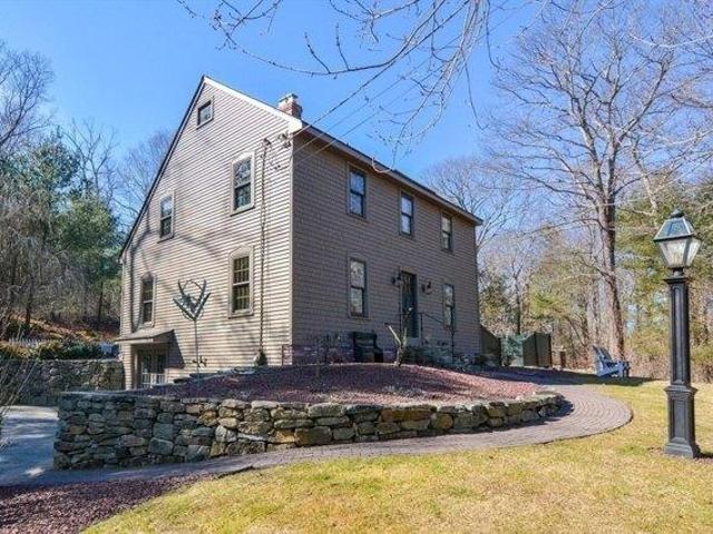 3 bedroom, Mendon MA 01756 104478468