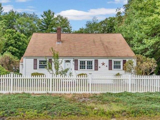 3 bedroom, Mendon MA 01756 104811211