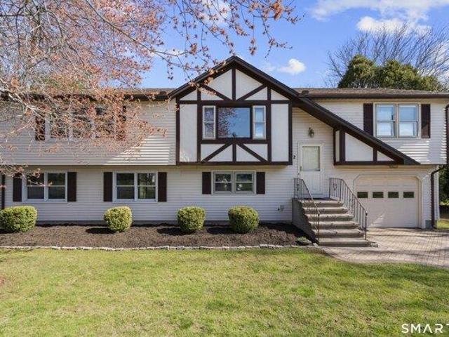 3 bedroom, Meriden CT 06450 LS101780817