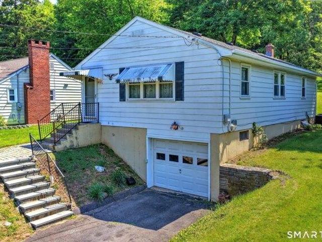 3 bedroom, Meriden CT 06450 LS103072073
