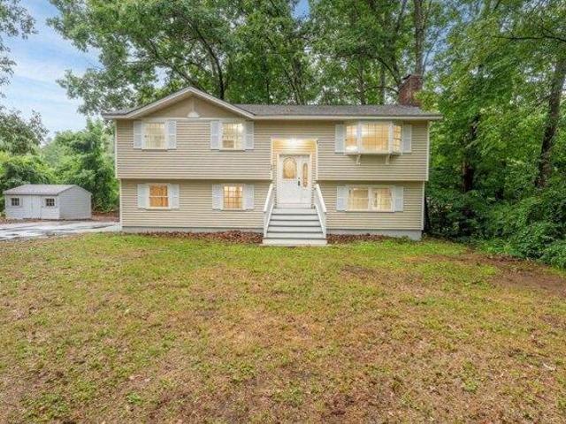 3 bedroom, Merrimack NH 03054 104758019