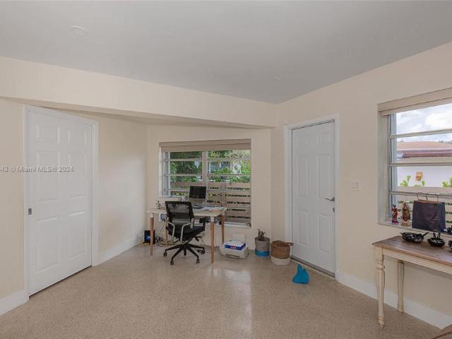 3 bedroom, Miami FL 33023 82693302