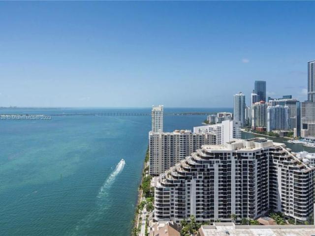 3 bedroom, Miami FL 33131 90049629
