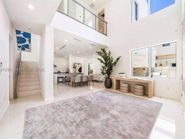 3 bedroom, Miami FL 33133 104899760