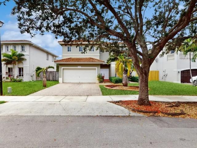 3 bedroom, Miami FL FL 33186 LS102243646
