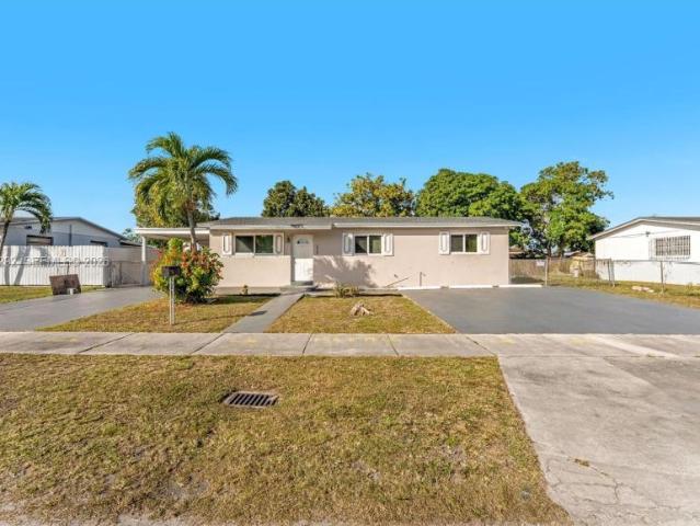 3 bedroom, Miami FL FL 33189 102659937