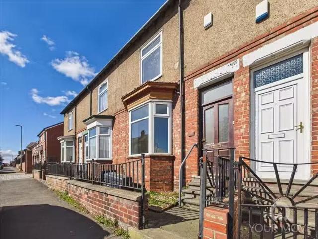 3 bedroom Mid Terrace House to rent, Thompson Street West, Dar.