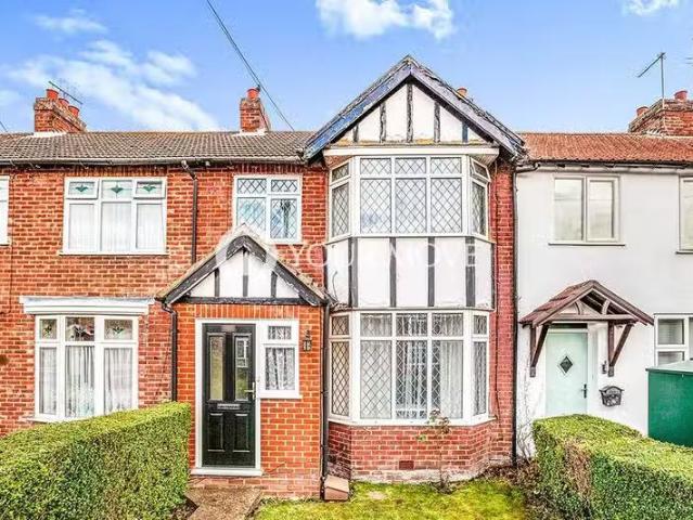 3 bedroom Mid Terrace House to rent, Vegal Crescent, Englefiel.