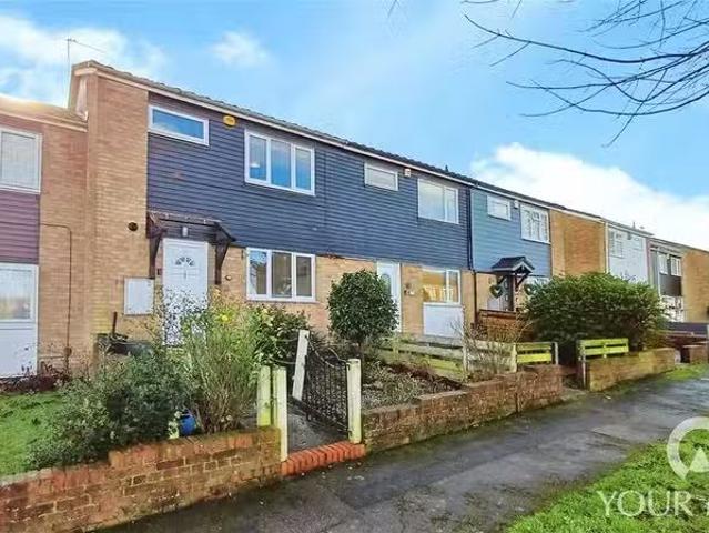 3 bedroom Mid Terrace House to rent, Virginia Walk, Gravesend.