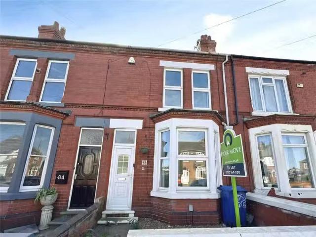 3 bedroom Mid Terrace House to rent, Wentworth Road, Doncaster.