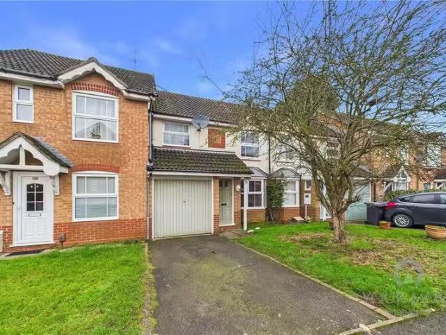 3 bedroom Mid Terrace House to rent, Bressingham Gardens, Nort.