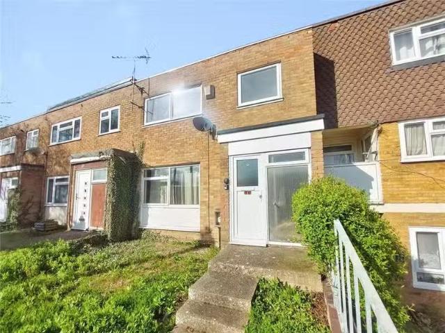 3 bedroom Mid Terrace House to rent, Canterbury Road, Sittingb.