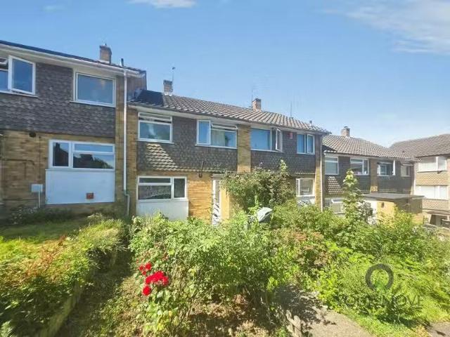 3 bedroom Mid Terrace House to rent, Dixon Close, Maidstone, M.
