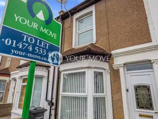 3 bedroom Mid Terrace House to rent, Dover Road, Northfleet, D.