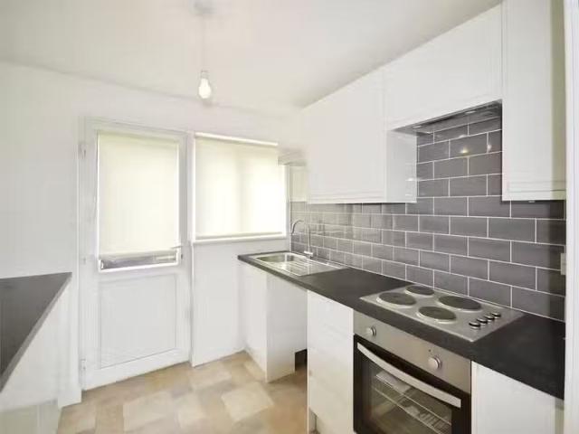 3 bedroom Mid Terrace House to rent, Freemens Way, Deal, CT14.