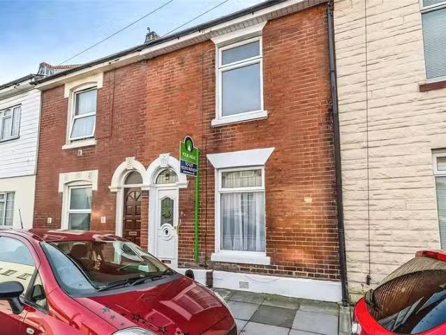 3 bedroom Mid Terrace House to rent, Lawson Road, Southsea, PO.