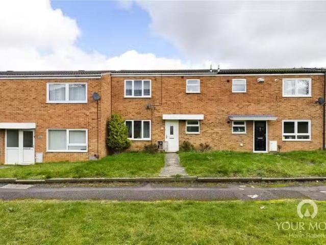 3 bedroom Mid Terrace House to rent, Lennox Walk, Duston, NN5.