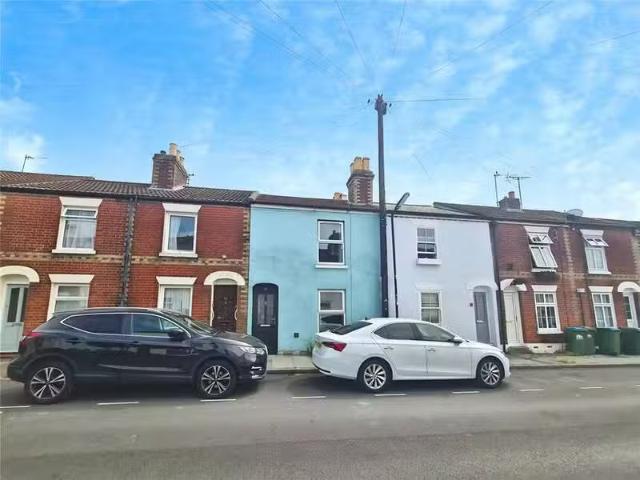 3 bedroom Mid Terrace House to rent, Liverpool Street, Southam.