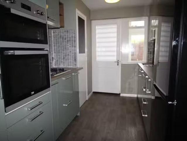 3 bedroom Mid Terrace House to rent, Lower Drayton Lane, Drayt.