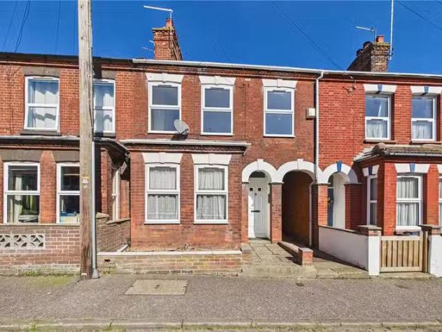 3 bedroom Mid Terrace House to rent, Palmer Road, Gorleston, N.