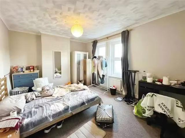 3 bedroom Mid Terrace House to rent, Somerset Road, Southampto.