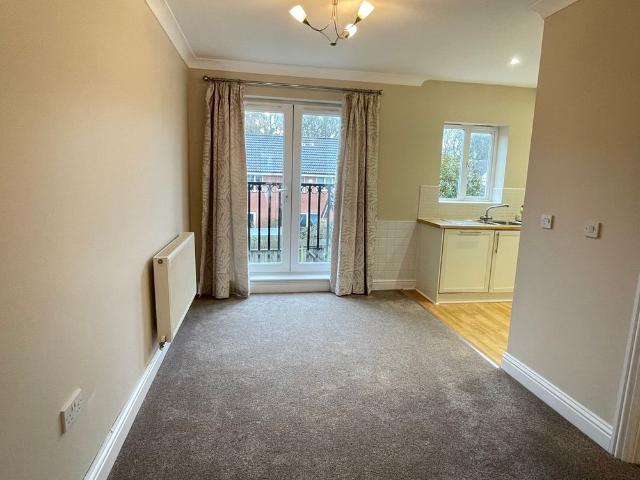 3 bedroom mid terrace to let
