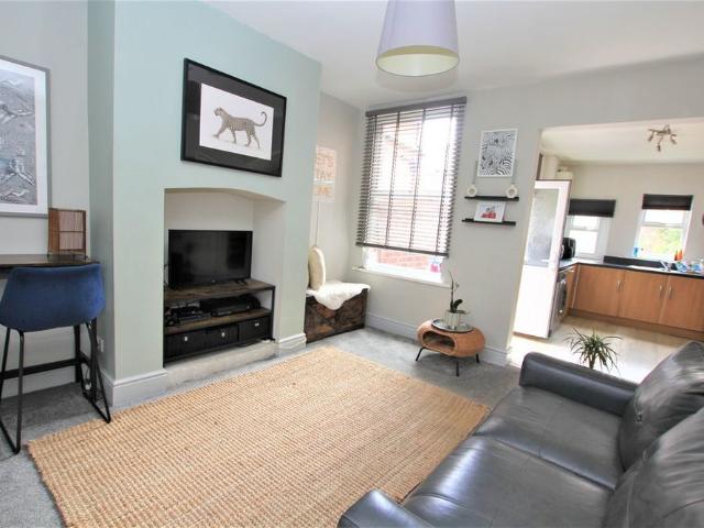 3 Bedroom Mid Terraced House, Chester