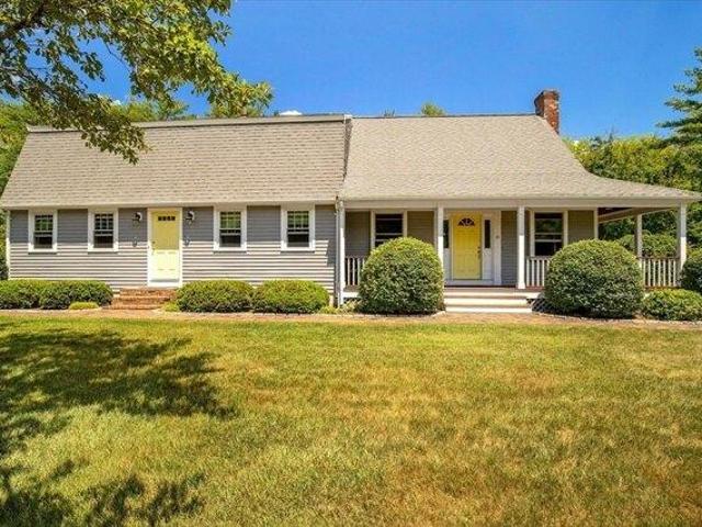 3 bedroom, Middleboro MA 02346 105082684
