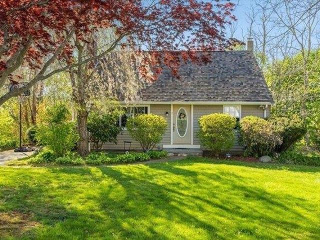 3 bedroom, Middleboro MA 02346 LS102118979