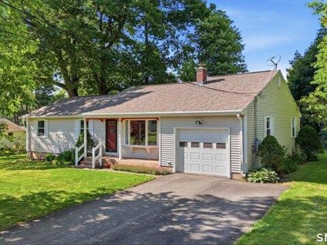 3 bedroom, Middlefield CT 06455 104112213