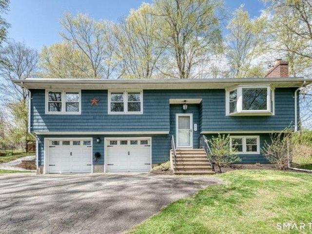 3 bedroom, Middlefield CT 06481 103073118