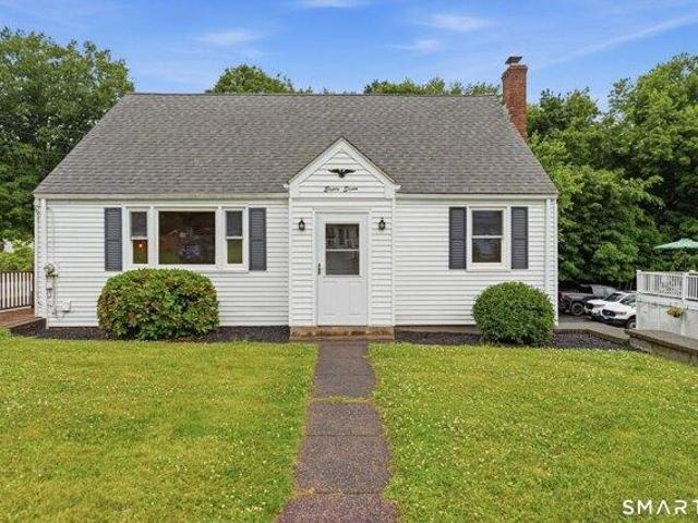 3 bedroom, Middletown CT 06457 104440504
